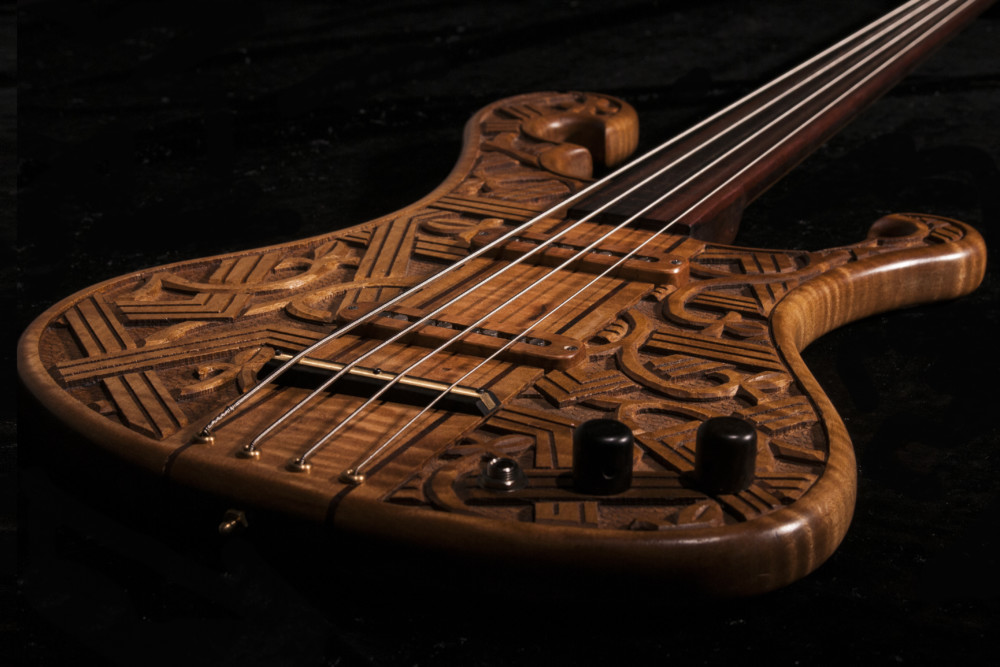 Bass of the Week: Crom Custom Shop Romantic Warrior – No Treble