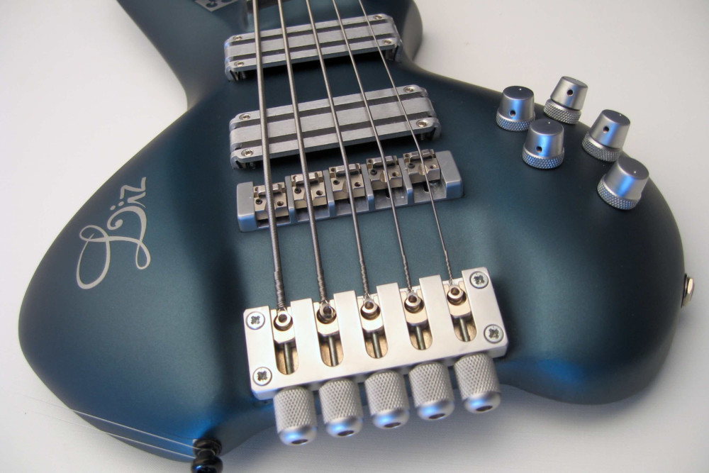 Bass of the Week: BassLab Guitars L-Bow – No Treble