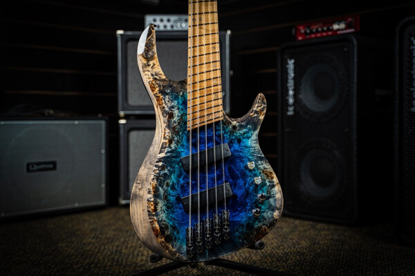 Kiesel Guitars Adds to Multiscale Vader Bass Series – No Treble